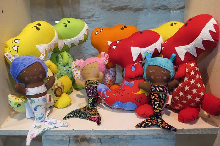 Meet the Artists at The Bermuda Craft Market Bermuda.com