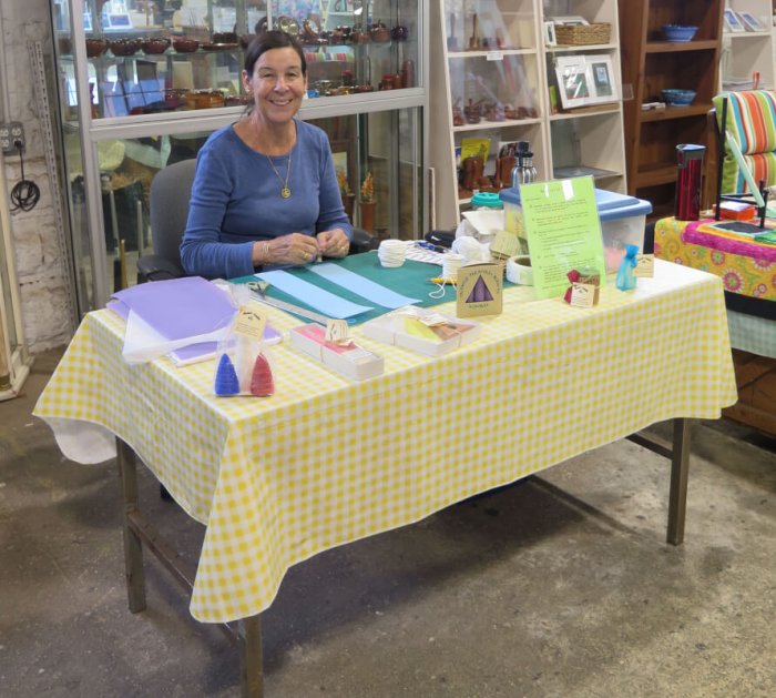 Meet the Artists at The Bermuda Craft Market Bermuda.com